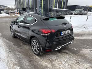 Melns Citroen DS4 2012 Viļņa, ar dzinēja tilpumu 2.00 L un nobraukumu 267 tūkst. km par 3750 €, foto 7 vietnē AUTOMOTO.COM.LV