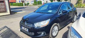 Melns Citroen DS4 2012 Tauragė, ar dzinēja tilpumu 1.60 L un nobraukumu 166 tūkst. km par 3700 €, foto  vietnē AUTOMOTO.COM.LV