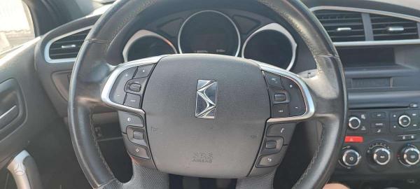 Melns Citroen DS4 2012 Tauragė, ar dzinēja tilpumu 1.60 L un nobraukumu 166 tūkst. km par 3700 €, foto 10 vietnē AUTOMOTO.COM.LV
