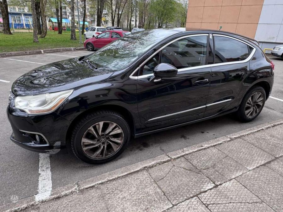 Melns Citroen DS4 2012 Klaipėda, ar dzinēja tilpumu 1.56 L un nobraukumu 280 tūkst. km par 3650 €, foto 1 vietnē AUTOMOTO.COM.LV