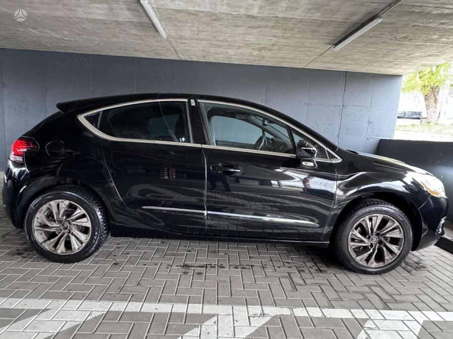 Melns Citroen DS4 2012 Klaipėda, ar dzinēja tilpumu 1.56 L un nobraukumu 280 tūkst. km par 3650 €, foto 9 vietnē AUTOMOTO.COM.LV