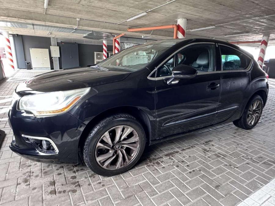 Melns Citroen DS4 2012 Klaipėda, ar dzinēja tilpumu 1.56 L un nobraukumu 280 tūkst. km par 3650 €, foto 13 vietnē AUTOMOTO.COM.LV