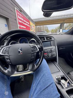Melns Citroen DS4 2012 Klaipėda, ar dzinēja tilpumu 1.56 L un nobraukumu 280 tūkst. km par 3650 €, foto 15 vietnē AUTOMOTO.COM.LV