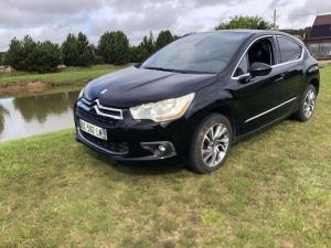 Black Citroen DS4 2012 in Taurage, with an engine capacity of 1.60 L and mileage of 280 thousand km for 4100 €, photo 4 on AUTOMOTO.COM.LV