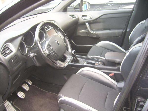 Melns Citroen DS4 2013 Panevēža, ar dzinēja tilpumu 1.60 L un nobraukumu 275 tūkst. km par 4250 €, foto 7 vietnē AUTOMOTO.COM.LV