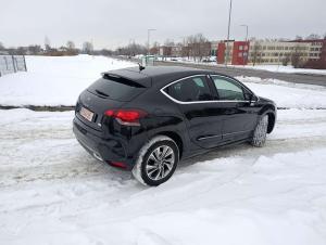 Black Citroen DS4 2015 in Alytus, with an engine capacity of 1.20 L and mileage of 169 thousand km for 4900 €, photo 6 on AUTOMOTO.COM.LV