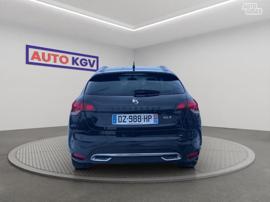 Black Citroen DS4 2016 in Kaunas, with an engine capacity of 0.00 L and mileage of 176 thousand km for 6499 €, photo 5 on AUTOMOTO.COM.LV