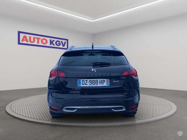 Черный Ситроен ДС4 2016 в Каунас, объемом двигателя 0.00 л и пробегом 176 тыс. км за 6499 €, фото 4 на AUTOMOTO.COM.LV