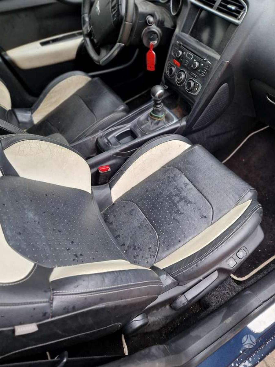 Blue Citroen DS4 2012 in Taurage, with an engine capacity of 2.00 L and mileage of 270 thousand km for 2750 €, photo 8 on AUTOMOTO.COM.LV