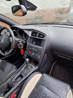 Blue Citroen DS4 2012 in Taurage, with an engine capacity of 2.00 L and mileage of 270 thousand km for 2750 €, photo 11 on AUTOMOTO.COM.LV