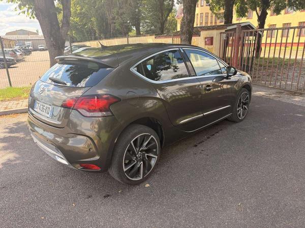 Brūns Citroen DS4 2011 Tauragė, ar dzinēja tilpumu 1.60 L un nobraukumu 114 tūkst. km par 3350 €, foto 5 vietnē AUTOMOTO.COM.LV