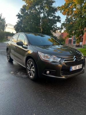 Brūns Citroen DS4 2012 Viļņa, ar dzinēja tilpumu 1.56 L un nobraukumu 245 tūkst. km par 3750 €, foto 5 vietnē AUTOMOTO.COM.LV