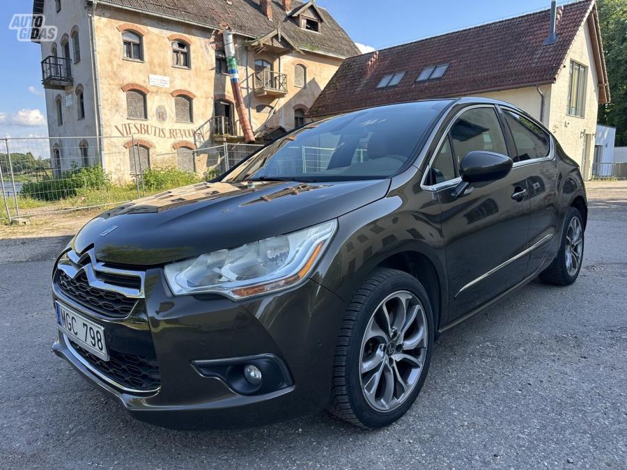 Brūns Citroen DS4 2013 Kauņa, ar dzinēja tilpumu 1.60 L un nobraukumu 185 tūkst. km par 3100 €, foto 1 vietnē AUTOMOTO.COM.LV