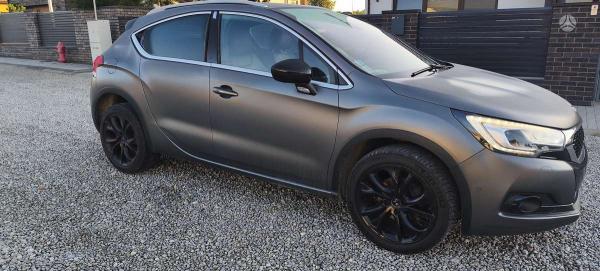 Brūns Citroen DS4 2017 Tauragė, ar dzinēja tilpumu 1.20 L un nobraukumu 150 tūkst. km par 5199 €, foto 1 vietnē AUTOMOTO.COM.LV