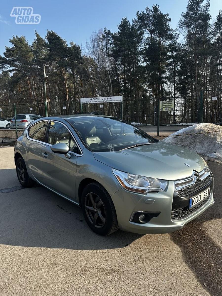 Zaļš Citroen DS4 2011 Viļņa, ar dzinēja tilpumu 1.60 L un nobraukumu 188 tūkst. km par 3900 €, foto 5 vietnē AUTOMOTO.COM.LV