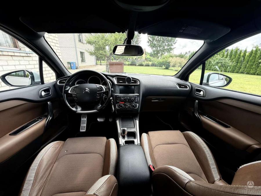 Pelēks Citroen DS4 2011 Kauņa, ar dzinēja tilpumu 1.56 L un nobraukumu 244 tūkst. km par 3000 €, foto 18 vietnē AUTOMOTO.COM.LV