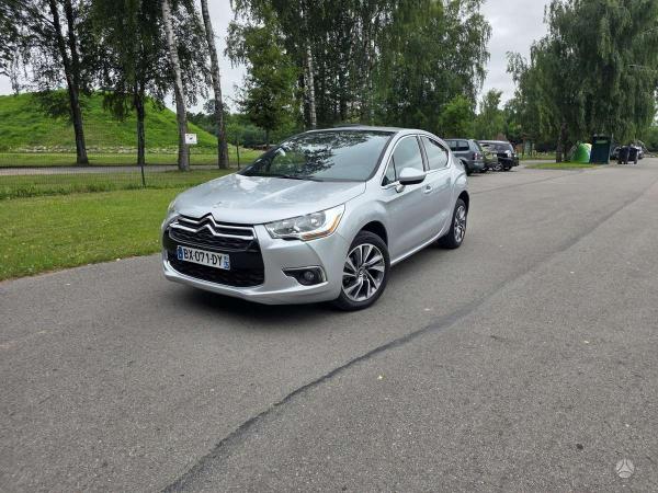 Grey Citroen DS4 2011 in Taurage, with an engine capacity of 1.56 L and mileage of 200 thousand km for 4300 €, photo 4 on AUTOMOTO.COM.LV