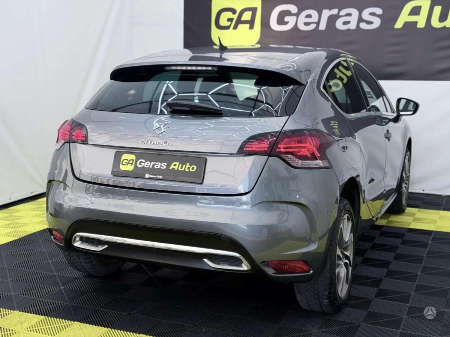 Grey Citroen DS4 2011 in Vilnius, with an engine capacity of 1.56 L and mileage of 145 thousand km for 3999 €, photo 5 on AUTOMOTO.COM.LV
