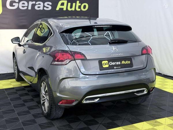 Grey Citroen DS4 2011 in Vilnius, with an engine capacity of 1.56 L and mileage of 145 thousand km for 3999 €, photo 7 on AUTOMOTO.COM.LV