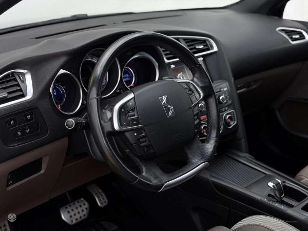 Grey Citroen DS4 2011 in Vilnius, with an engine capacity of 1.56 L and mileage of 145 thousand km for 3999 €, photo 10 on AUTOMOTO.COM.LV