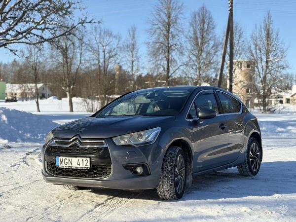 Grey Citroen DS4 2012 in Svencionys, with an engine capacity of 1.56 L and mileage of 268 thousand km for 3699 €, photo 7 on AUTOMOTO.COM.LV