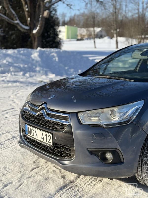 Grey Citroen DS4 2012 in Vilnius, with an engine capacity of 1.60 L and mileage of 268 thousand km for 3699 €, photo 10 on AUTOMOTO.COM.LV