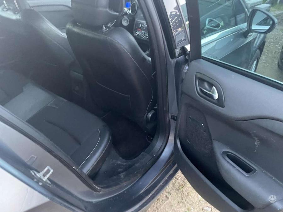 Grey Citroen DS4 2012 in Sakiai, with an engine capacity of 1.56 L and mileage of 251 thousand km for 2650 €, photo 15 on AUTOMOTO.COM.LV