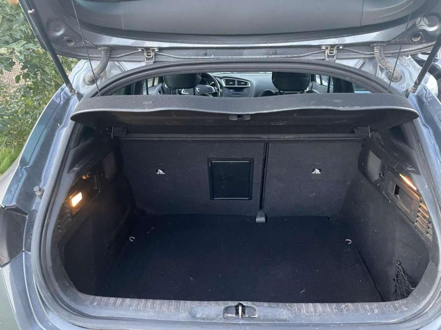 Grey Citroen DS4 2012 in Sakiai, with an engine capacity of 1.56 L and mileage of 251 thousand km for 2650 €, photo 16 on AUTOMOTO.COM.LV