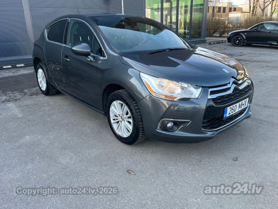 Pelēks Citroen DS4 2013 Tallina, ar dzinēja tilpumu 1.60 L un nobraukumu 123 tūkst. km par 4590 €, foto 1 vietnē AUTOMOTO.COM.LV