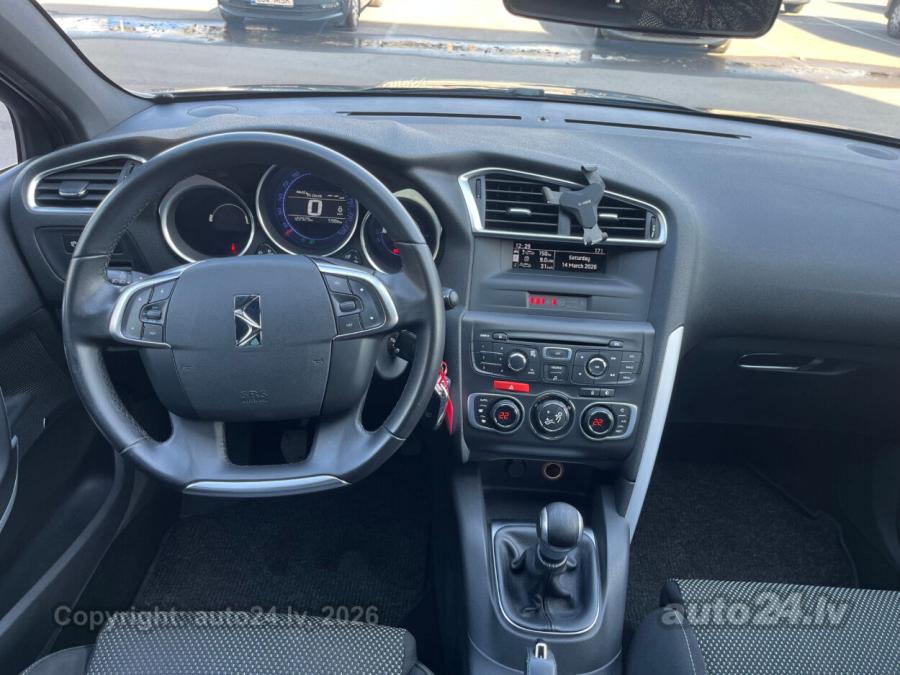 Pelēks Citroen DS4 2013 Tallina, ar dzinēja tilpumu 1.60 L un nobraukumu 123 tūkst. km par 4590 €, foto 15 vietnē AUTOMOTO.COM.LV