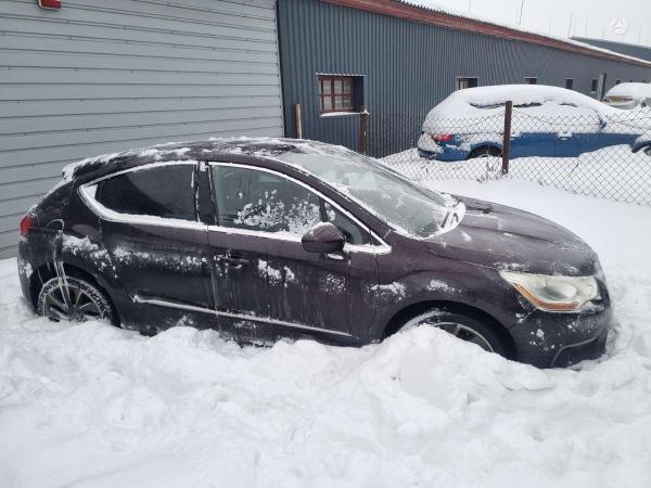 Grey Citroen DS4 2014 in Taurage, with an engine capacity of 2.00 L and mileage of 180 thousand km for 2150 €, photo 5 on AUTOMOTO.COM.LV