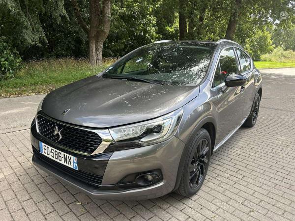 Grey Citroen DS4 2016 in Taurage, with an engine capacity of 1.20 L and mileage of 170 thousand km for 4750 €, photo 1 on AUTOMOTO.COM.LV