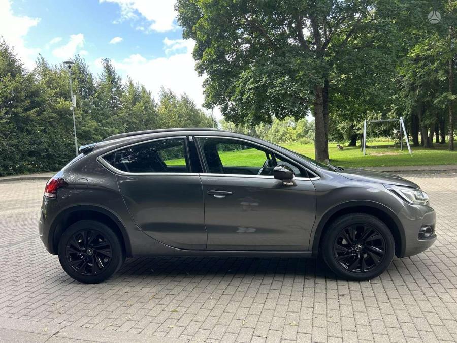 Grey Citroen DS4 2016 in Taurage, with an engine capacity of 1.20 L and mileage of 170 thousand km for 4750 €, photo 5 on AUTOMOTO.COM.LV
