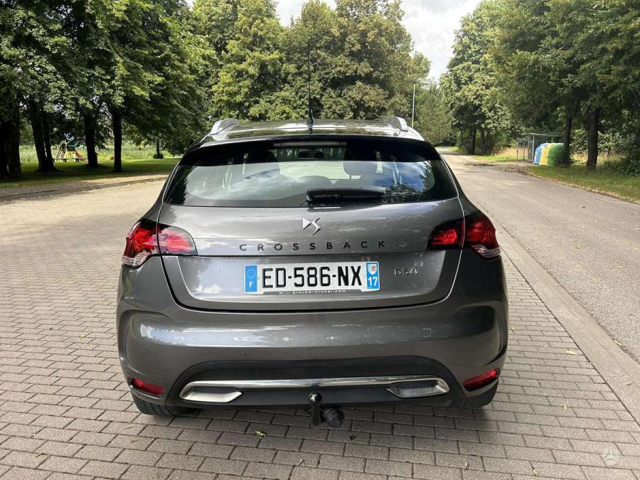 Grey Citroen DS4 2016 in Taurage, with an engine capacity of 1.20 L and mileage of 170 thousand km for 4750 €, photo 7 on AUTOMOTO.COM.LV