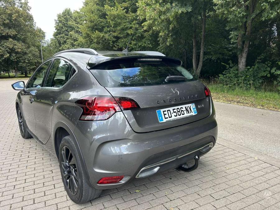 Grey Citroen DS4 2016 in Taurage, with an engine capacity of 1.20 L and mileage of 170 thousand km for 4750 €, photo 8 on AUTOMOTO.COM.LV