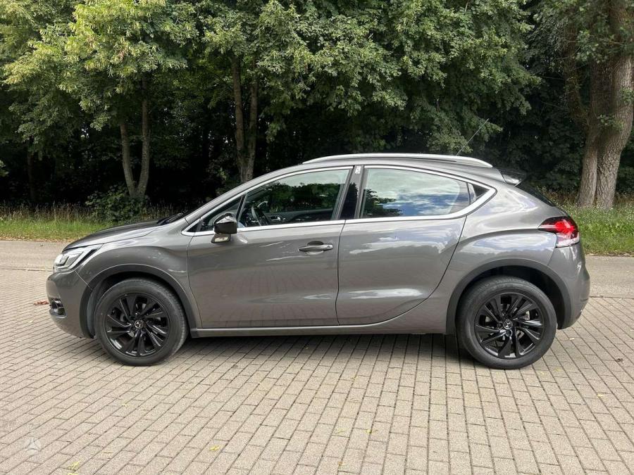 Grey Citroen DS4 2016 in Taurage, with an engine capacity of 1.20 L and mileage of 170 thousand km for 4750 €, photo 9 on AUTOMOTO.COM.LV