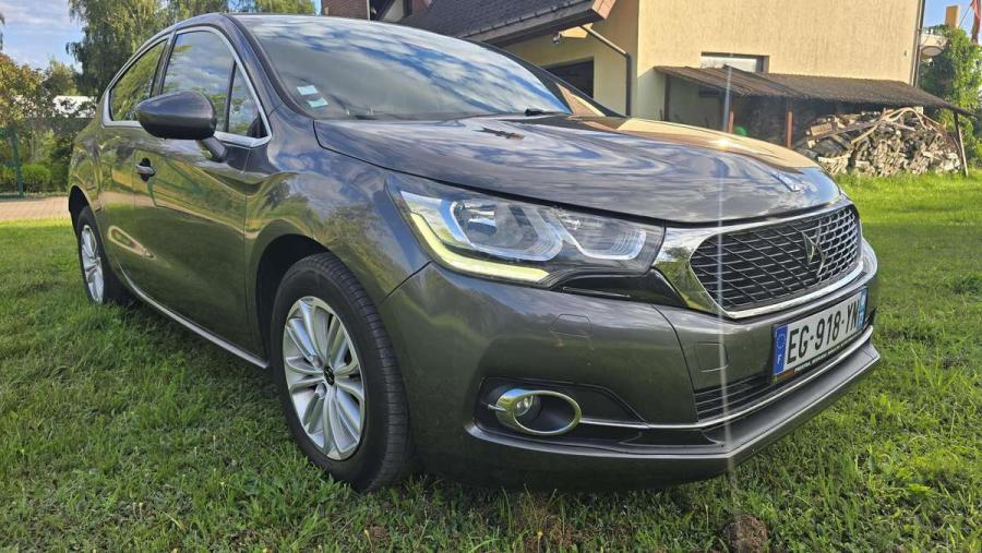 Grey Citroen DS4 2016 in Kaunas, with an engine capacity of 1.56 L and mileage of 189 thousand km for 6900 €, photo 4 on AUTOMOTO.COM.LV