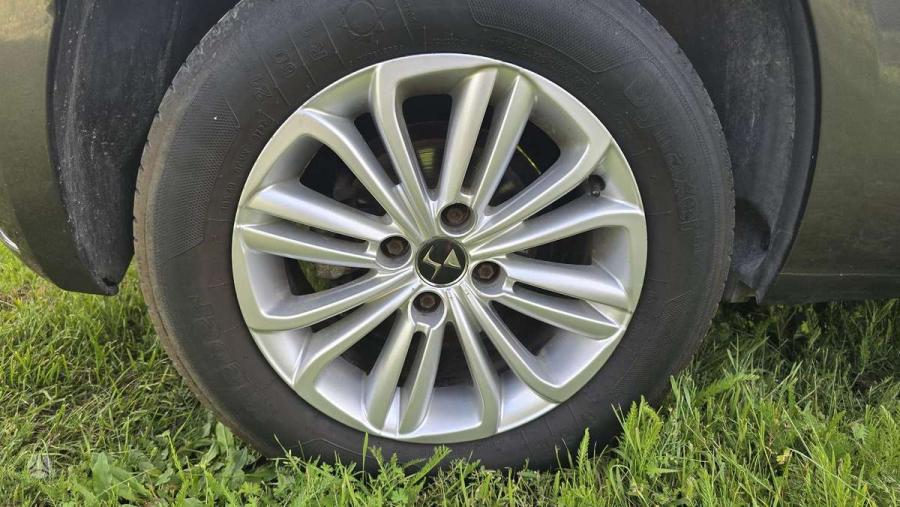 Grey Citroen DS4 2016 in Kaunas, with an engine capacity of 1.56 L and mileage of 189 thousand km for 6900 €, photo 7 on AUTOMOTO.COM.LV