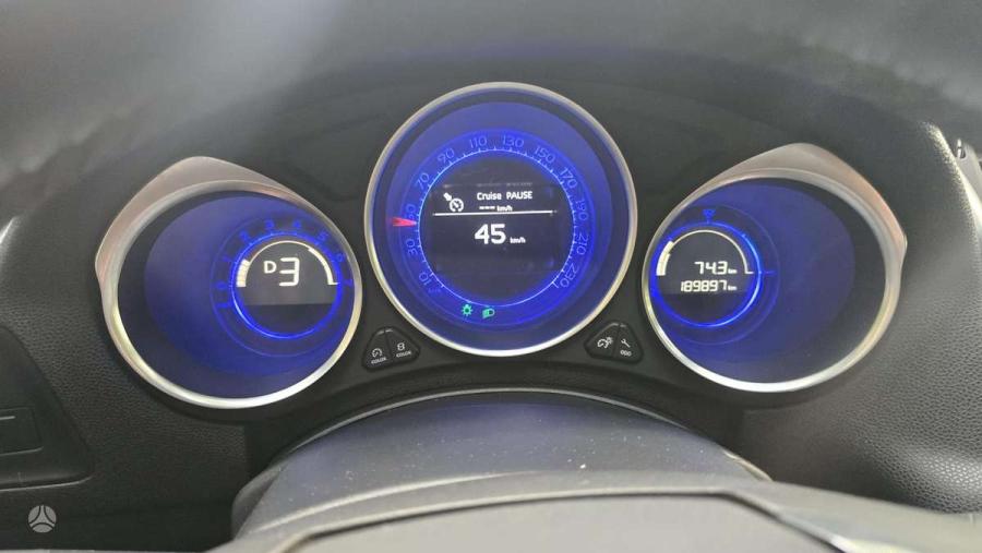 Grey Citroen DS4 2016 in Kaunas, with an engine capacity of 1.56 L and mileage of 189 thousand km for 6900 €, photo 19 on AUTOMOTO.COM.LV