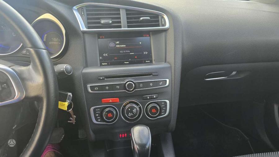 Grey Citroen DS4 2016 in Kaunas, with an engine capacity of 1.56 L and mileage of 189 thousand km for 6900 €, photo 21 on AUTOMOTO.COM.LV
