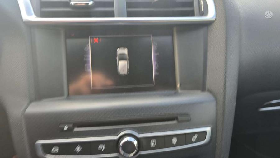 Grey Citroen DS4 2016 in Kaunas, with an engine capacity of 1.56 L and mileage of 189 thousand km for 6900 €, photo 32 on AUTOMOTO.COM.LV