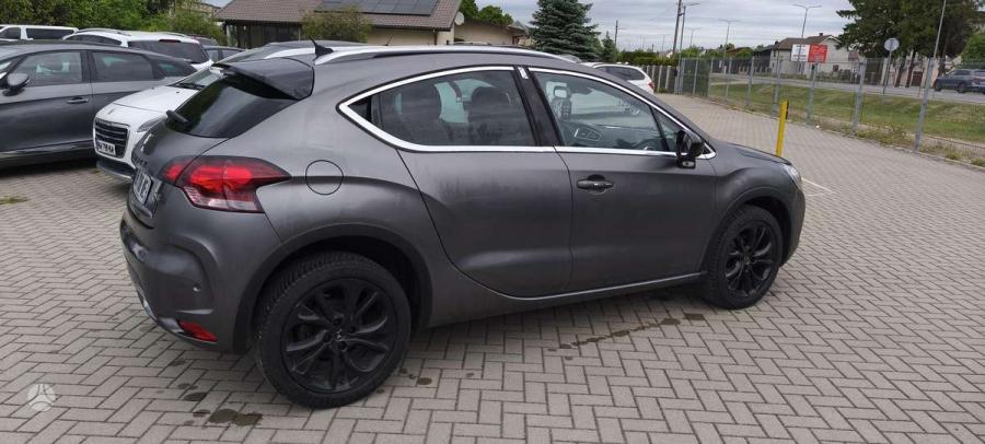 Grey Citroen DS4 2017 in Taurage, with an engine capacity of 1.20 L and mileage of 150 thousand km for 5200 €, photo 5 on AUTOMOTO.COM.LV
