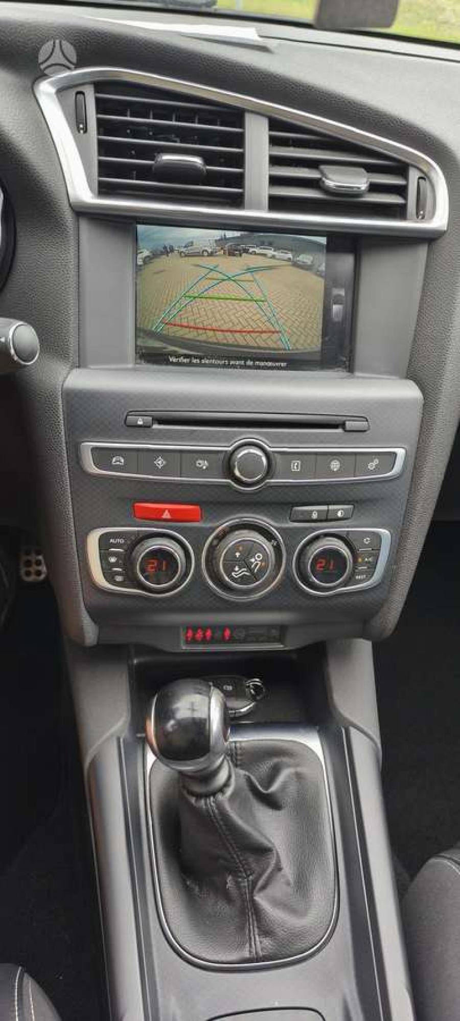 Grey Citroen DS4 2017 in Taurage, with an engine capacity of 1.20 L and mileage of 150 thousand km for 5200 €, photo 17 on AUTOMOTO.COM.LV