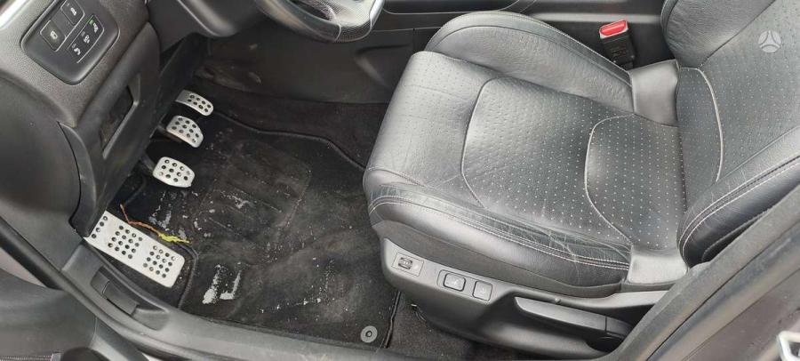 Grey Citroen DS4 2017 in Taurage, with an engine capacity of 1.20 L and mileage of 150 thousand km for 5200 €, photo 20 on AUTOMOTO.COM.LV