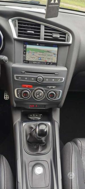 Grey Citroen DS4 2017 in Taurage, with an engine capacity of 1.20 L and mileage of 150 thousand km for 5200 €, photo 21 on AUTOMOTO.COM.LV