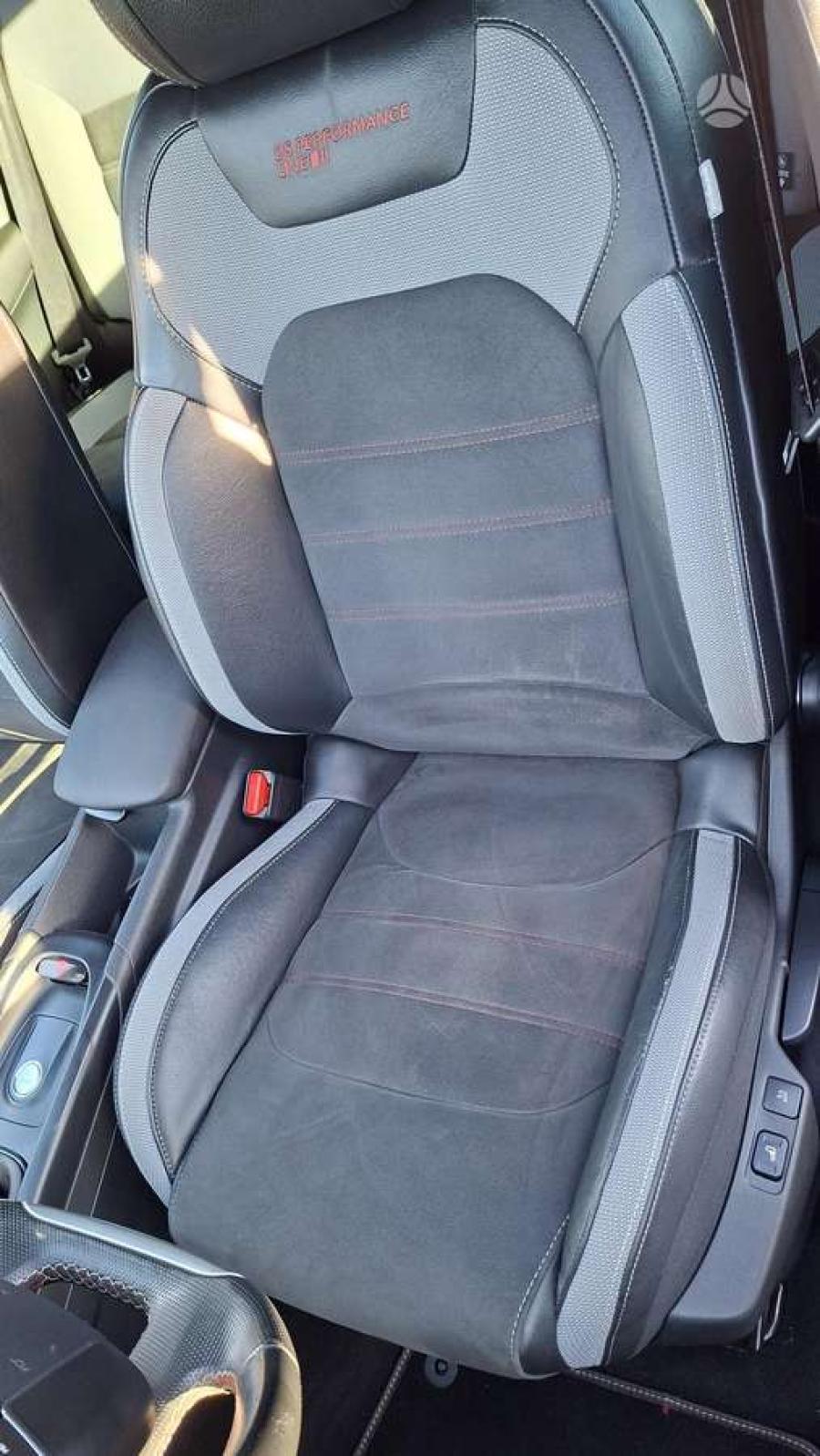 Pelēks Citroen DS4 2017 Kauņa, ar dzinēja tilpumu 1.60 L un nobraukumu 92 tūkst. km par 6650 €, foto 18 vietnē AUTOMOTO.COM.LV
