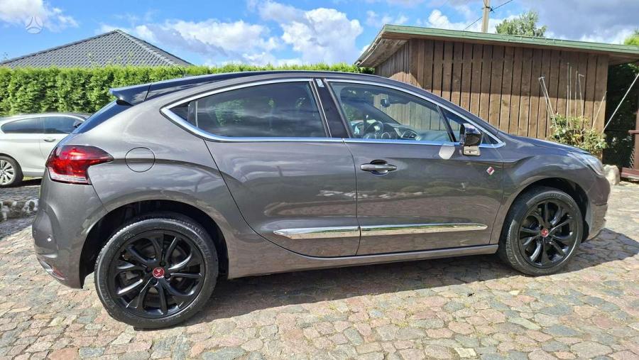Pelēks Citroen DS4 2017 Kauņa, ar dzinēja tilpumu 1.60 L un nobraukumu 92 tūkst. km par 6650 €, foto 36 vietnē AUTOMOTO.COM.LV