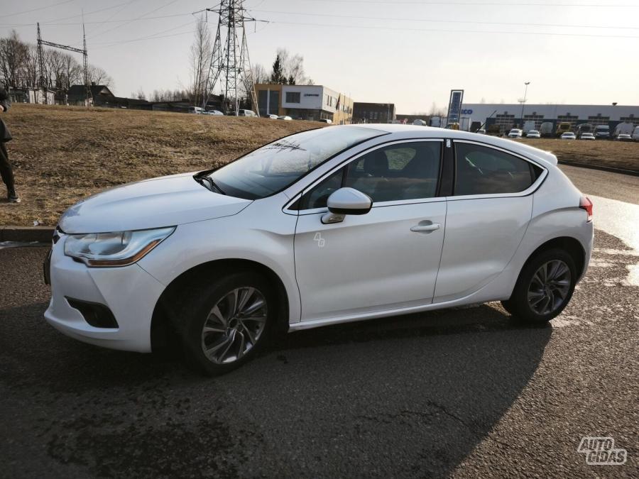Citroen DS4 2012 Kauņa, ar dzinēja tilpumu 1.60 L un nobraukumu 330 tūkst. km par 4500 €, foto 9 vietnē AUTOMOTO.COM.LV