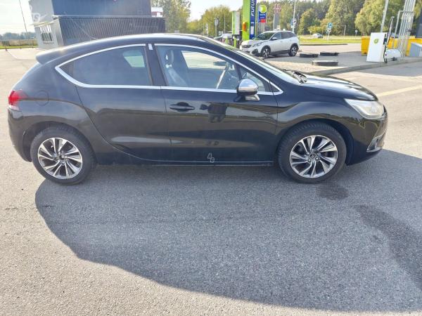 Ситроен ДС4 2012 в Ионава на AUTOMOTO.COM.LV Ситроен ДС4 2012 в Ионава, объемом двигателя 1.60 л и пробегом 192 тыс. км за 2500 €, фото 7 на AUTOMOTO.COM.LV
