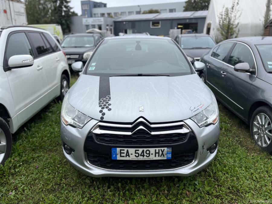 Citroen DS4 2015 in Kaunas, with an engine capacity of 1.60 L and mileage of 284 thousand km for 3550 €, photo 1 on AUTOMOTO.COM.LV